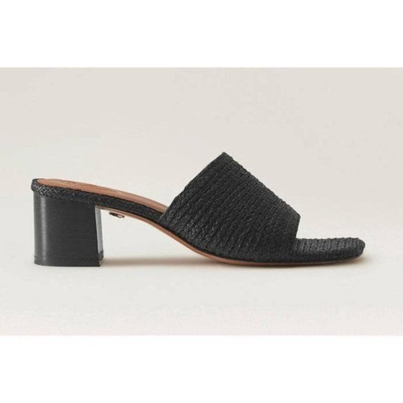 Helen Kaminski | Shoes | Nwot Helen Kaminski Tira Sandals In Black ...
